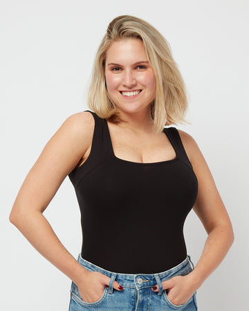 Clothing for Women with Fuller Bust D Cup+, Mid-Size // PerfectDD
