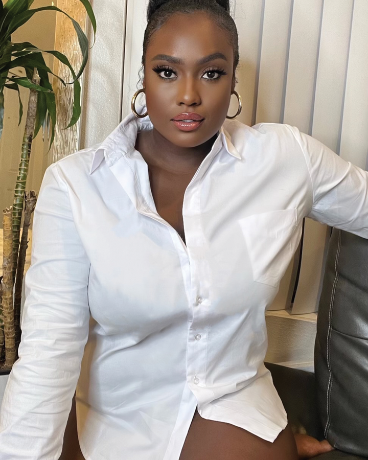 The Classic L/S Button Down Fit for DD+ Cup and Up – PerfectDD